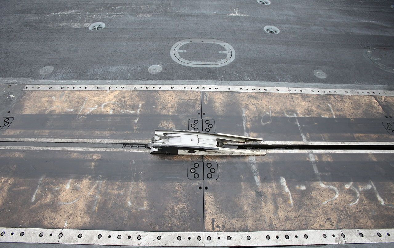 Britain wants to add catapults to the "Queen Class" aircraft carrier ...