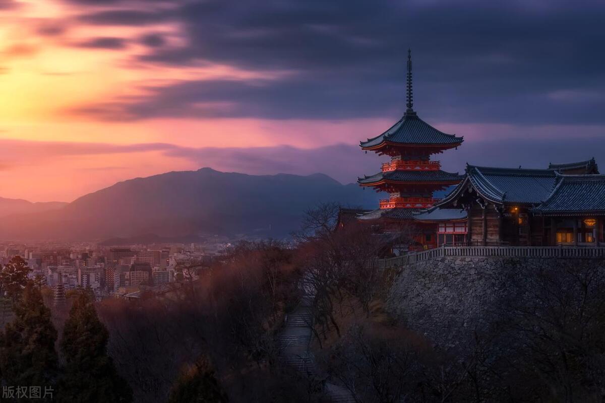 Ancient Japan: Intertwining Mythology and Reformation - iNEWS