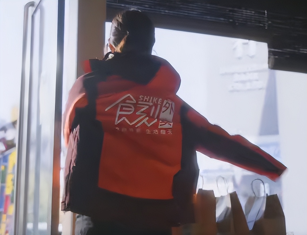 "The Back Wave": chaotic plot and contradictory character design, no ...