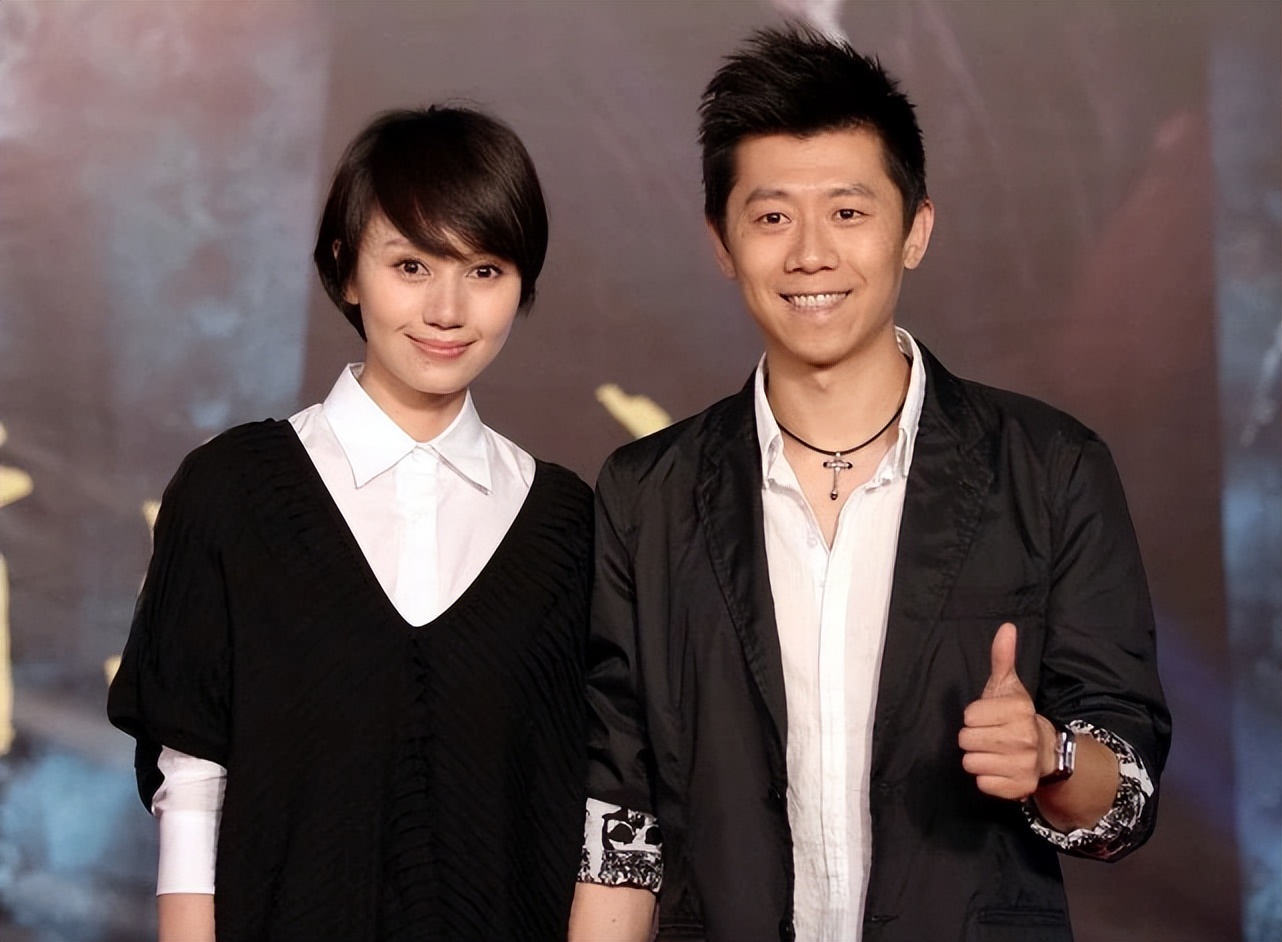 Sweet marriage: Yuan Quan and Xia Yu watched a drama together and were ...