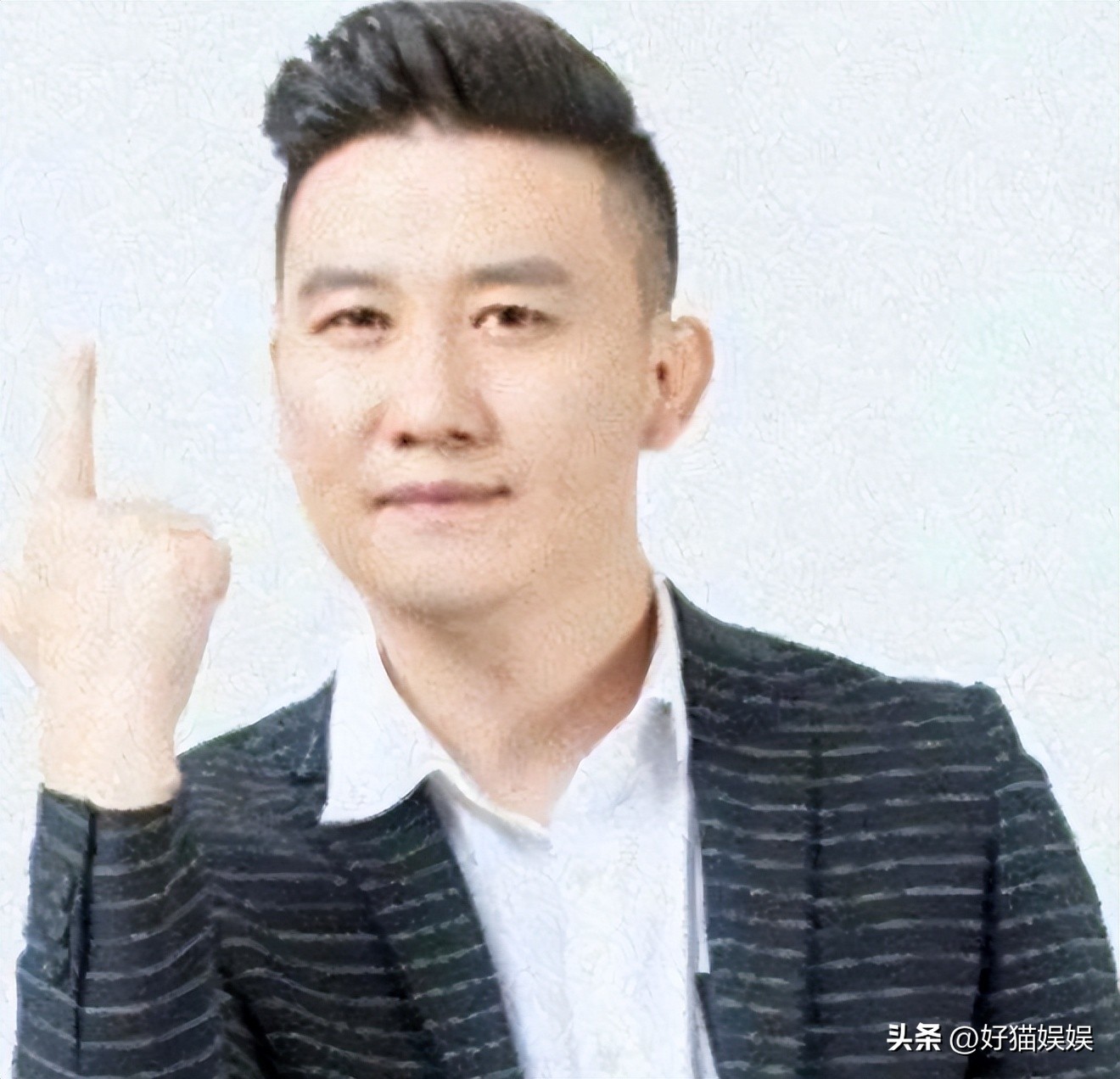 How is Yang Shulin living alone with his daughter after waiting for his ...