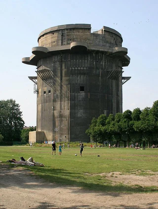 Anti-aircraft turrets in Berlin during World War II - iNEWS