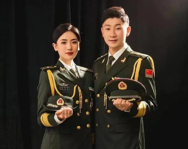 Three wedding photos of three generations of soldiers, leaving behind ...