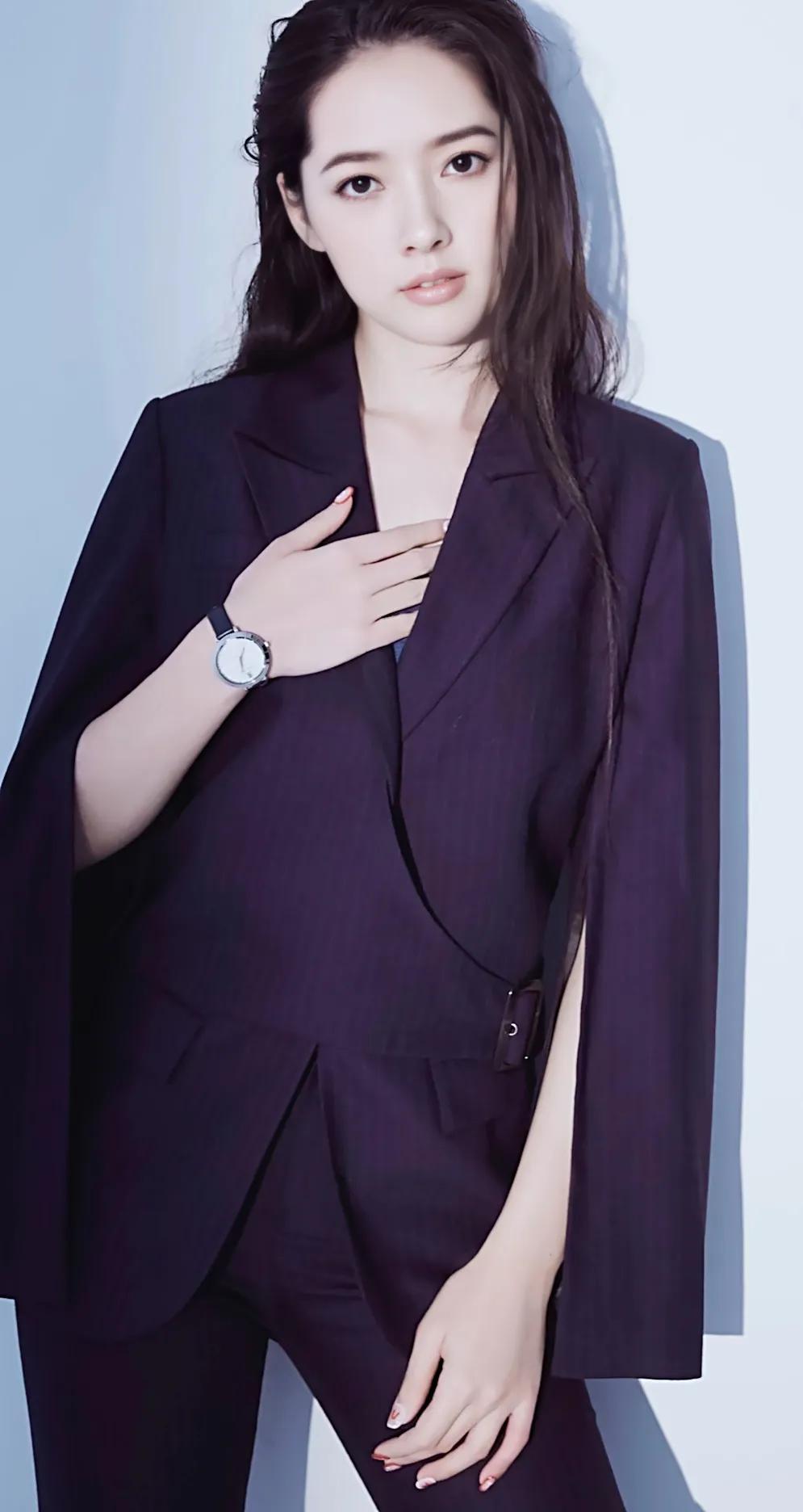 Beautiful lady, Guo Biting - iNEWS