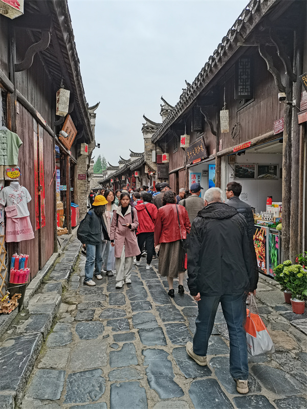 Is Sanhe Ancient Town worth visiting? - iNEWS