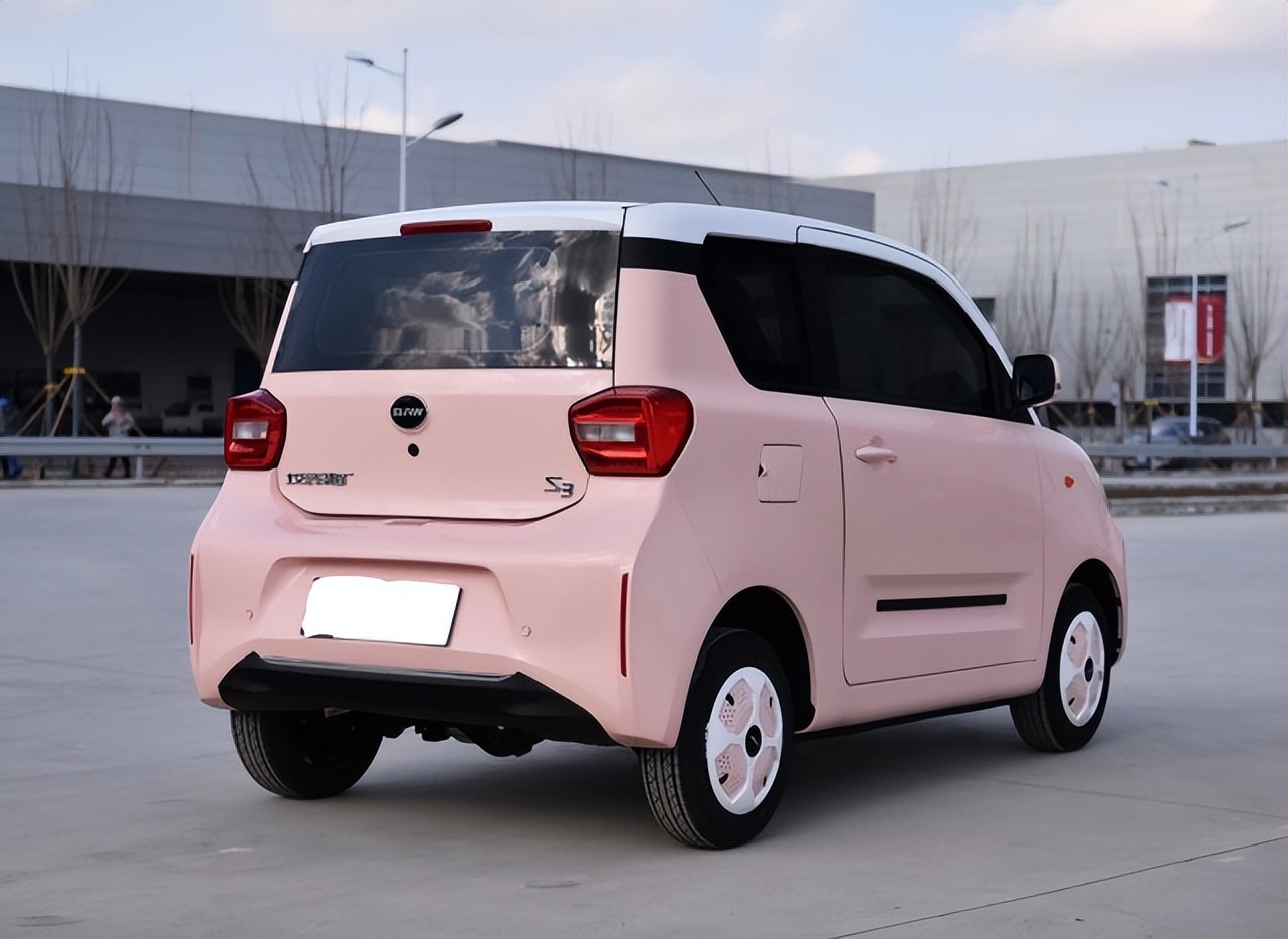 Another "cute" mini car, 4-seater layout + 10.25-inch dual screen ...