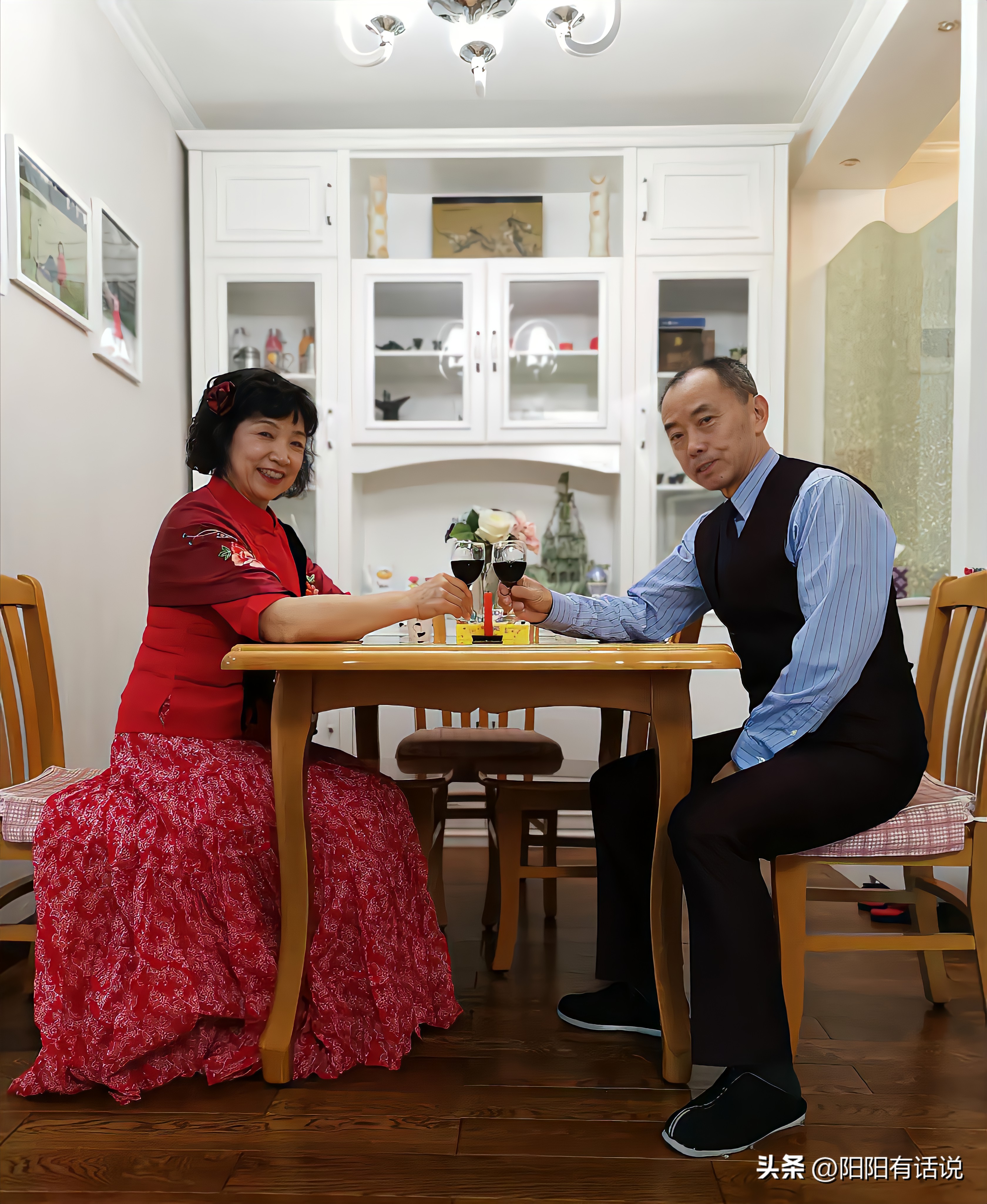 CCTV's "Misplaced Life" sparked heated discussions, and Professor He ...