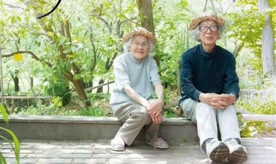 How can I not yearn for such an old age life? - iNEWS