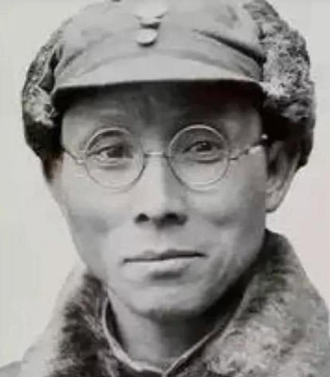 In 1954, Deng Zihui brought his lost and found son to Lin Boqu's house ...