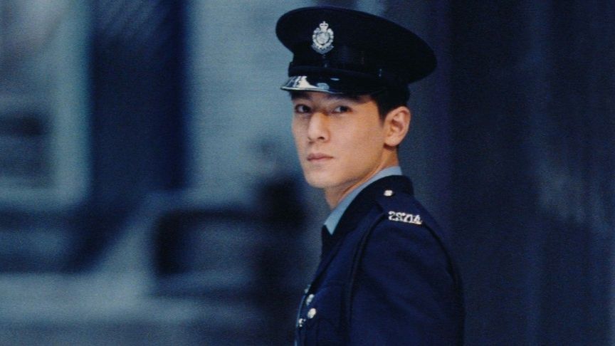 Wu Yanzu posted his old photos of Christmas 16 years ago, which made me think his appearance was ...