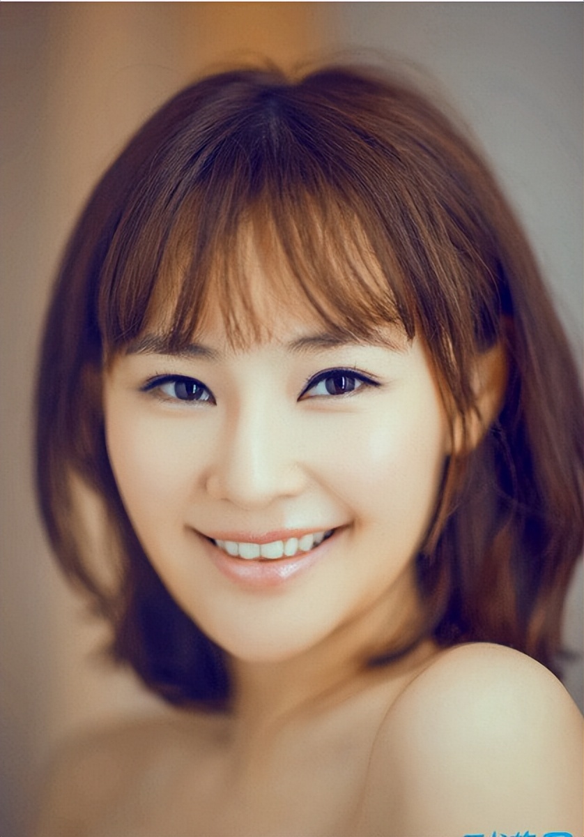 Mingyang Entertainment—Beauty Star—Qian Fang - iNEWS