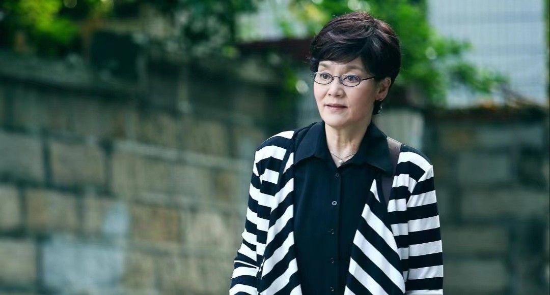 "Queen of Tragedy" Pan Hong: Received her father's ashes at the age of ...