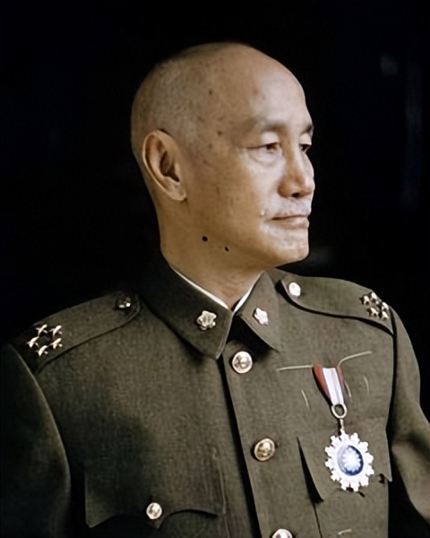 How ruthless was Chiang Kai-shek and Song Meiling's corruption?Truman ...