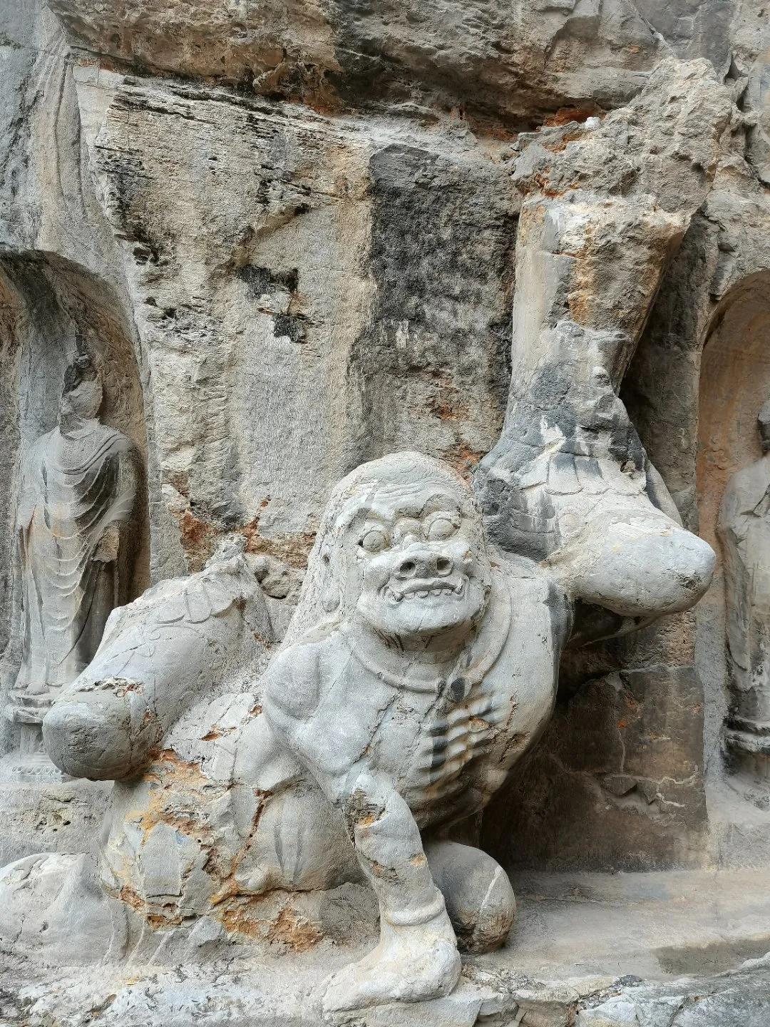 Yique, as soon as I see the Dragon Gate - iNEWS