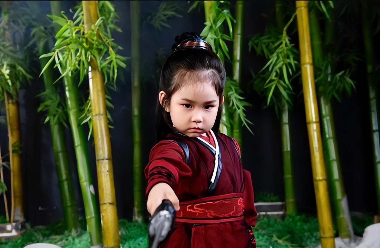 Yan Yikuan's wife and daughter's photo studio takes ancient photos, Du ...