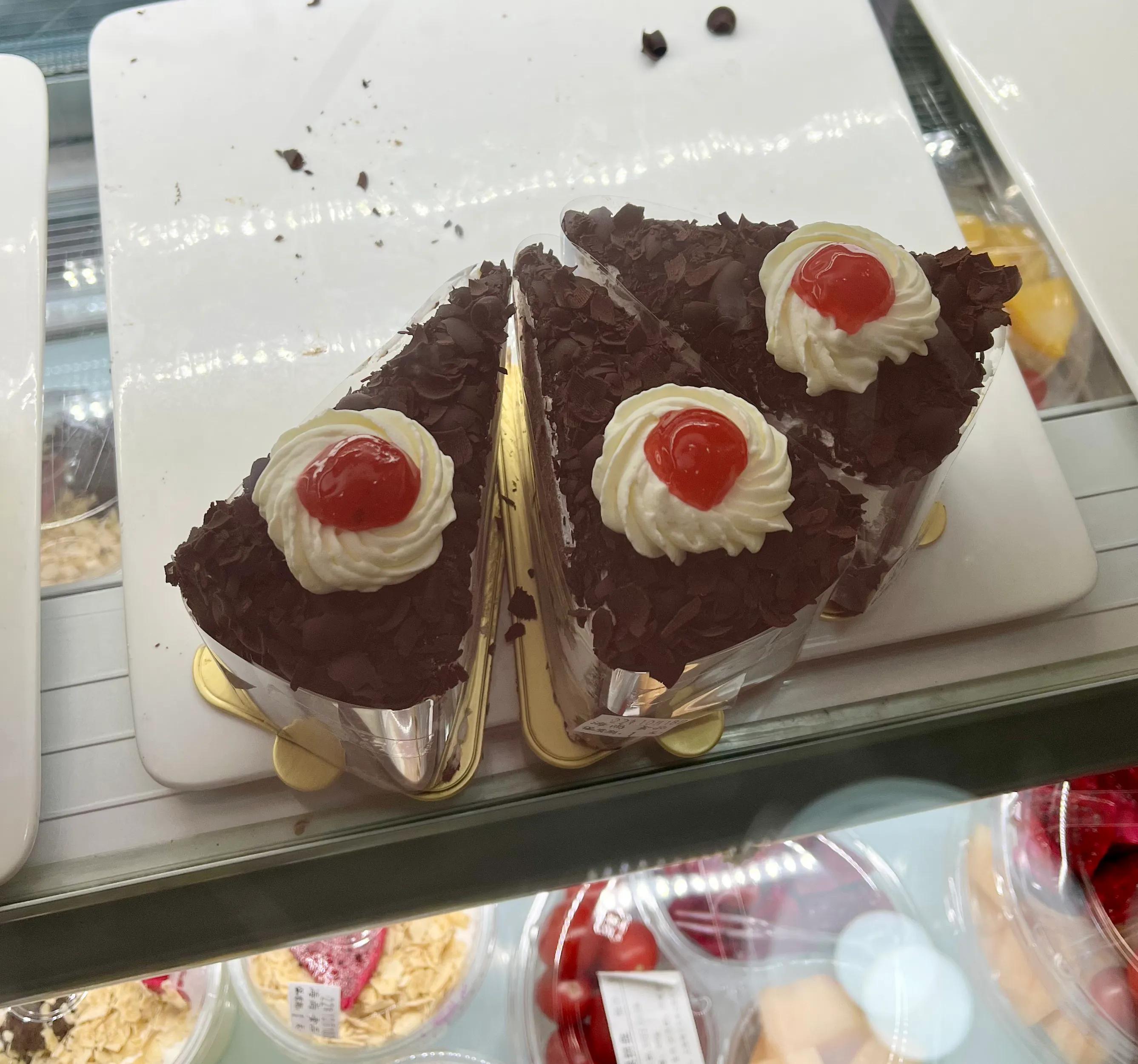 Birthday cakes are more expensive to sell whole than to be cut into ...