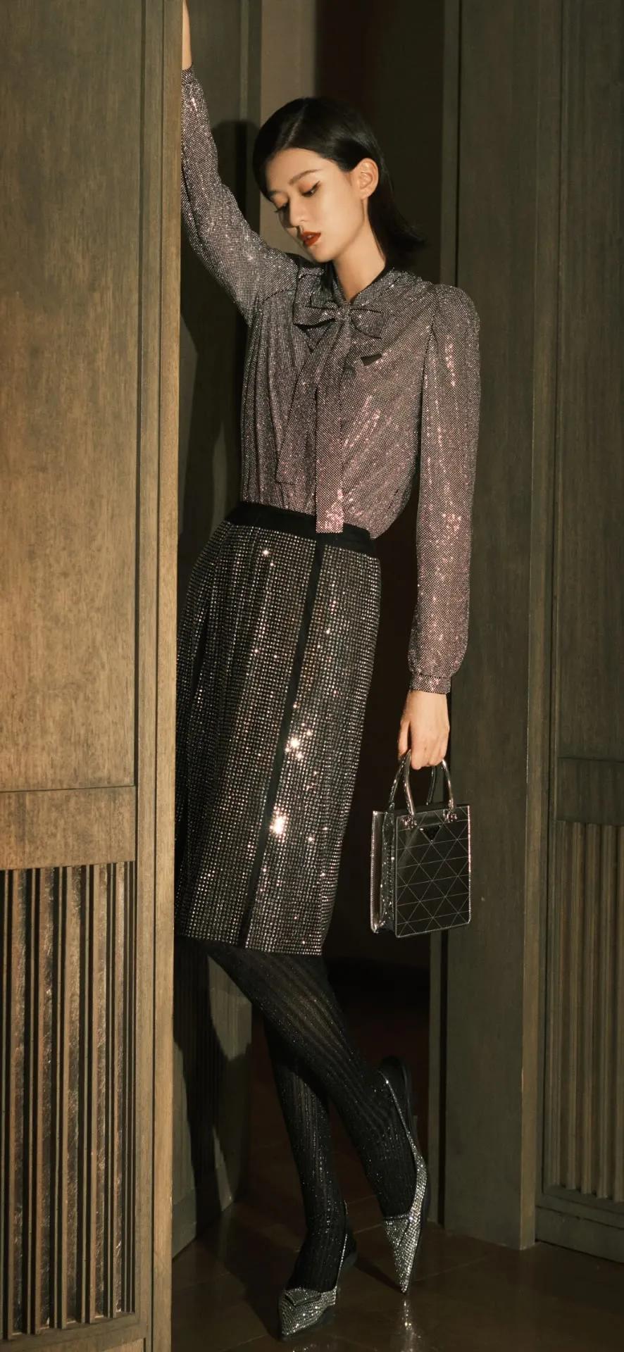 Perfect body Qiao Xin - iNEWS