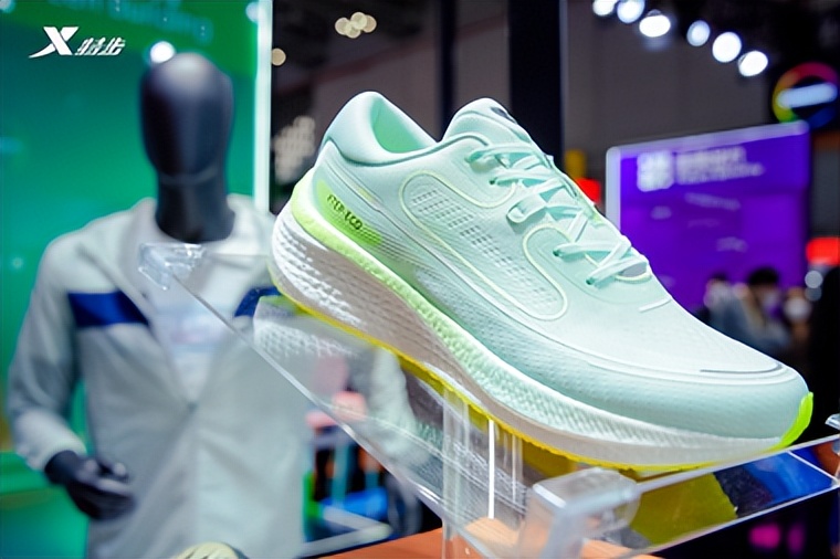 There are many highlights at the CIIE, and Xtep's low-carbon ...