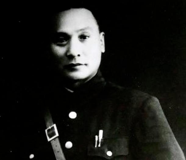 During the peaceful liberation of Yunnan, Lu Han privately released a ...