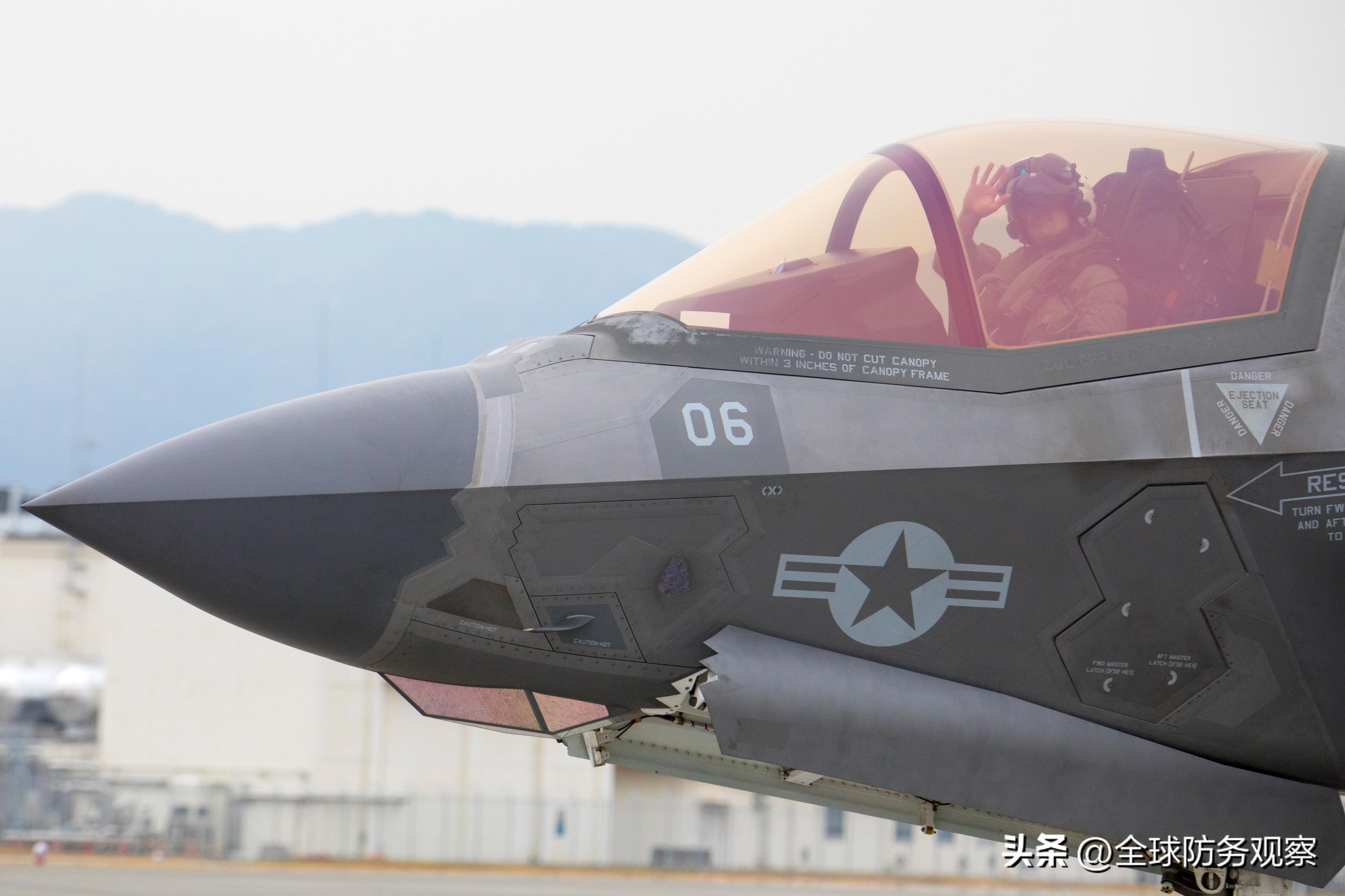 The People's Liberation Army fleet returned to the East China Sea, and the U.S. F35B fighter ...
