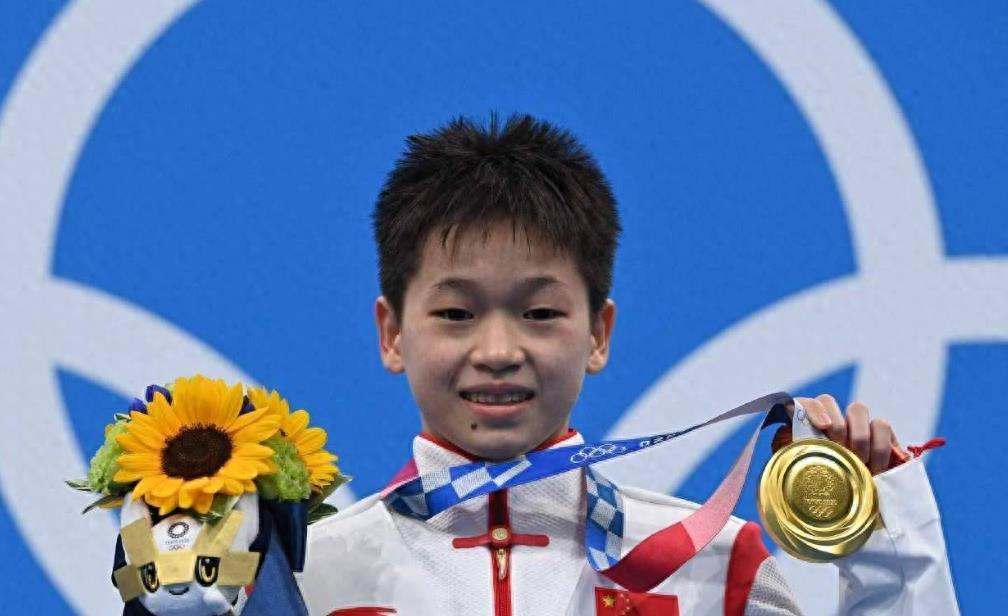 Why is the famous CCTV professor Hong Chan so frequently targeted as a ...