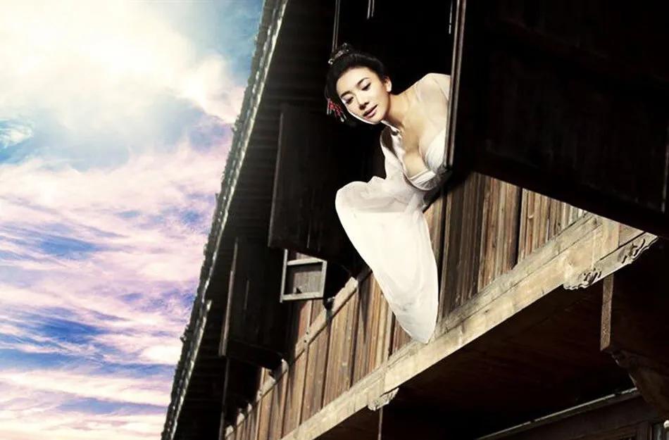 She used to be "the most beautiful Pan Jinlian", and performed on a ...