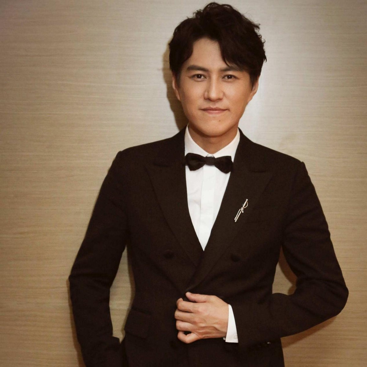 Jin Dong: After 22 years of fame, he became an idol of middle-aged and ...