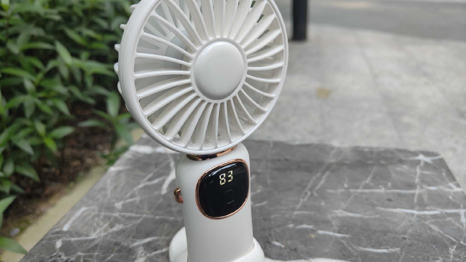 Cool! Fragrant! Jiletang Portable Mint Ice Fan - iNEWS