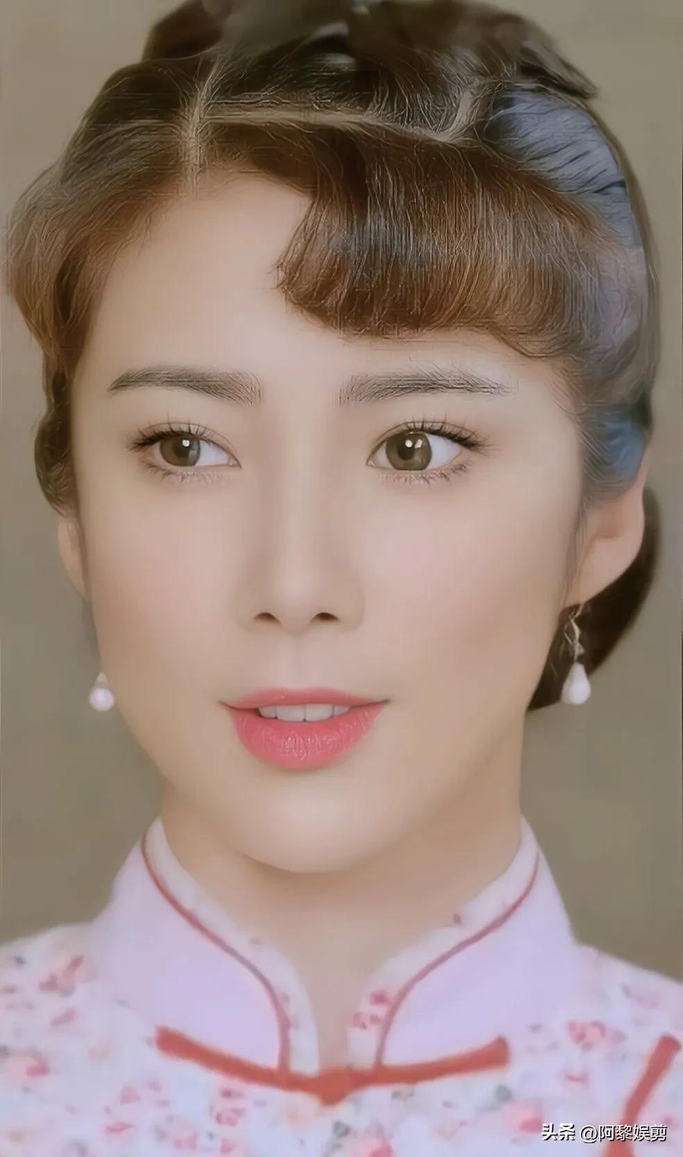 The goddess of the army Wang Ke is so beautiful - iNEWS