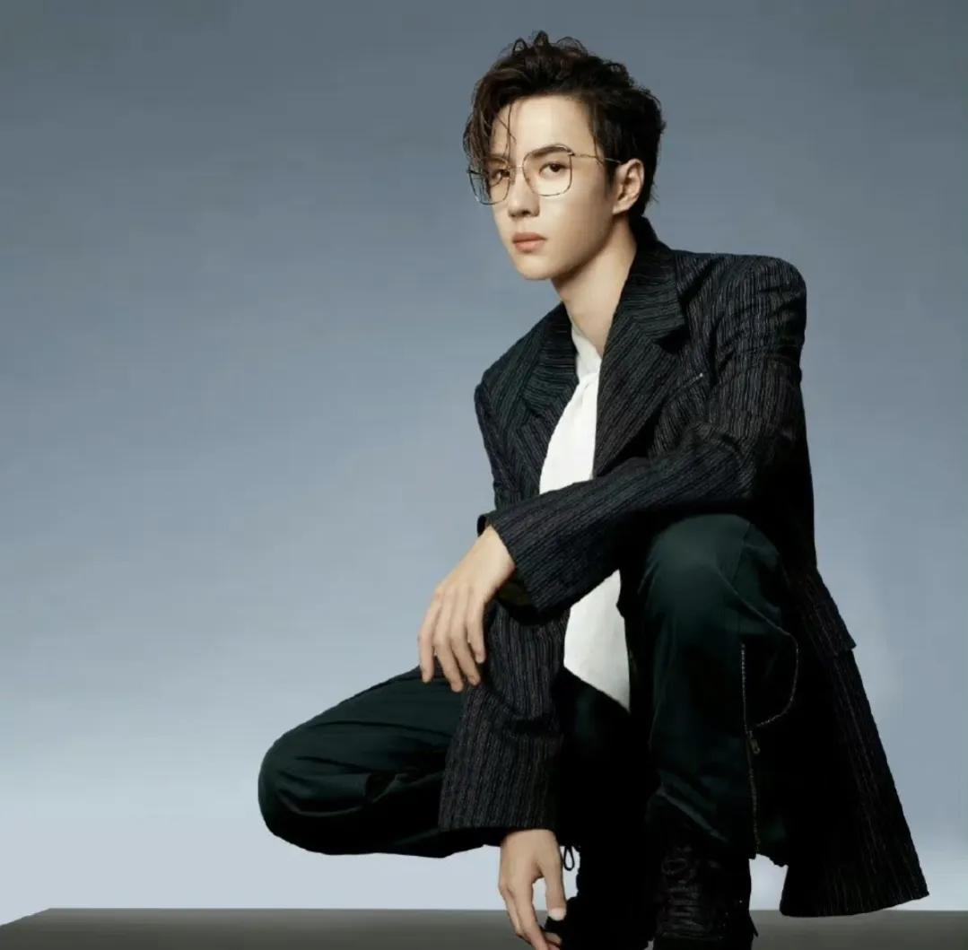 reverse! After Wang Yibo was revealed to be a father, the whistleblower ...