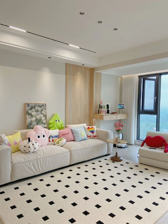 Poorly decorated 80-square-meter small apartment, the finished effect ...