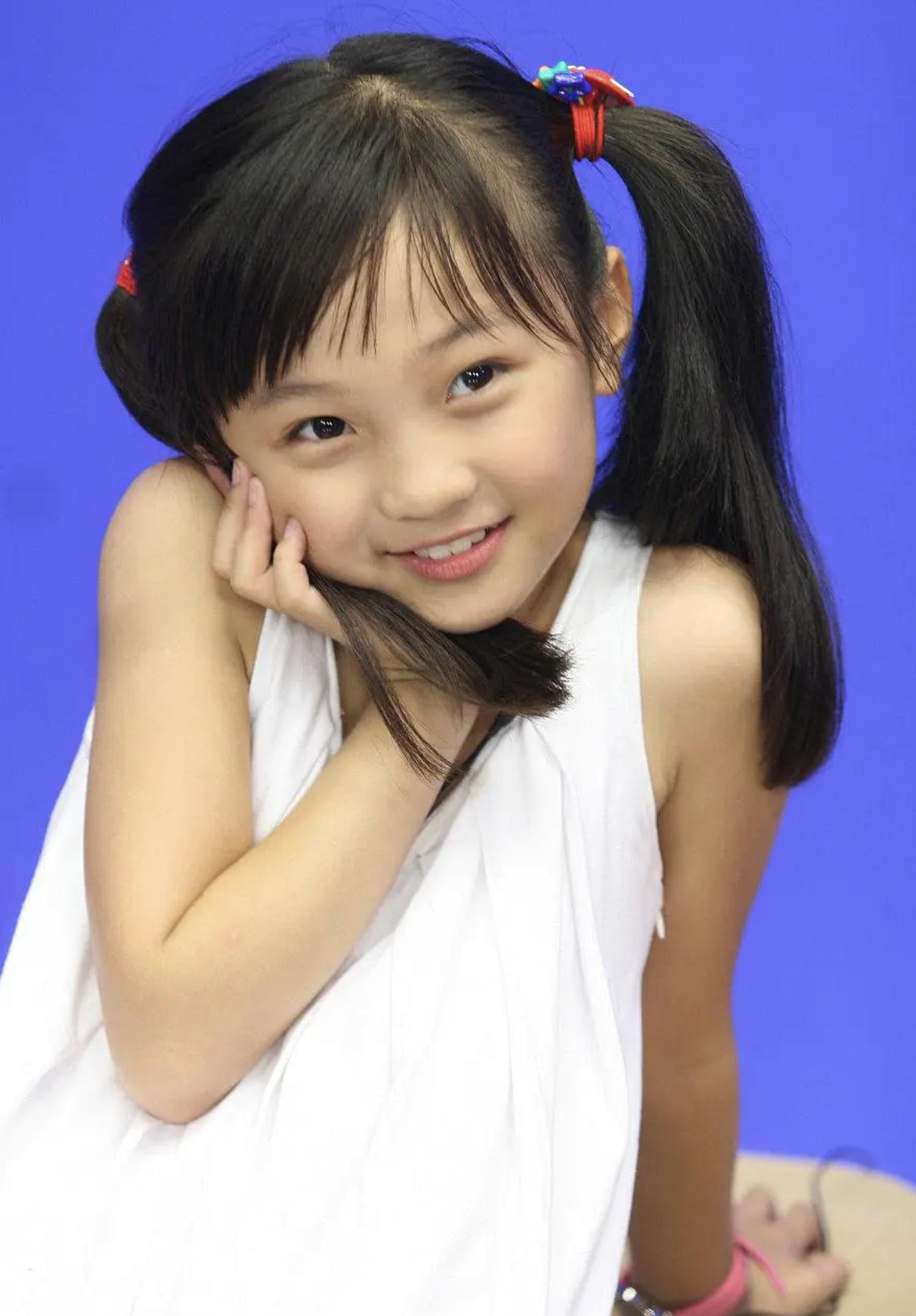 The lives of Lin Miaoke and Yang Peiyi are very different, and it is ...