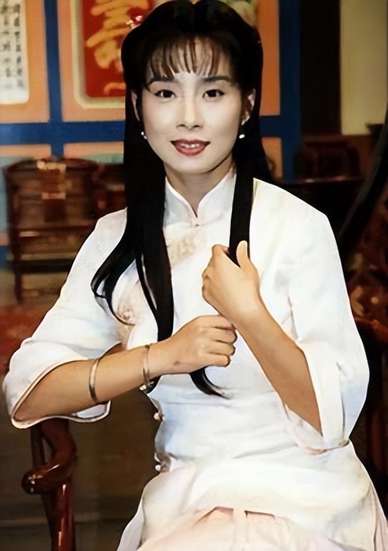 "Dumb Bride" Yue Ling: At the peak of her career, she took a break from ...