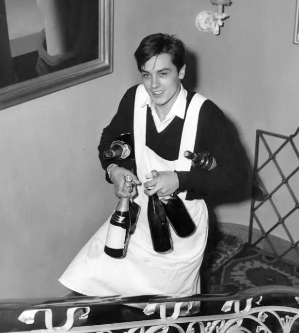 Alain Delon, who betrayed Romy: Merry life does not admit illegitimate ...