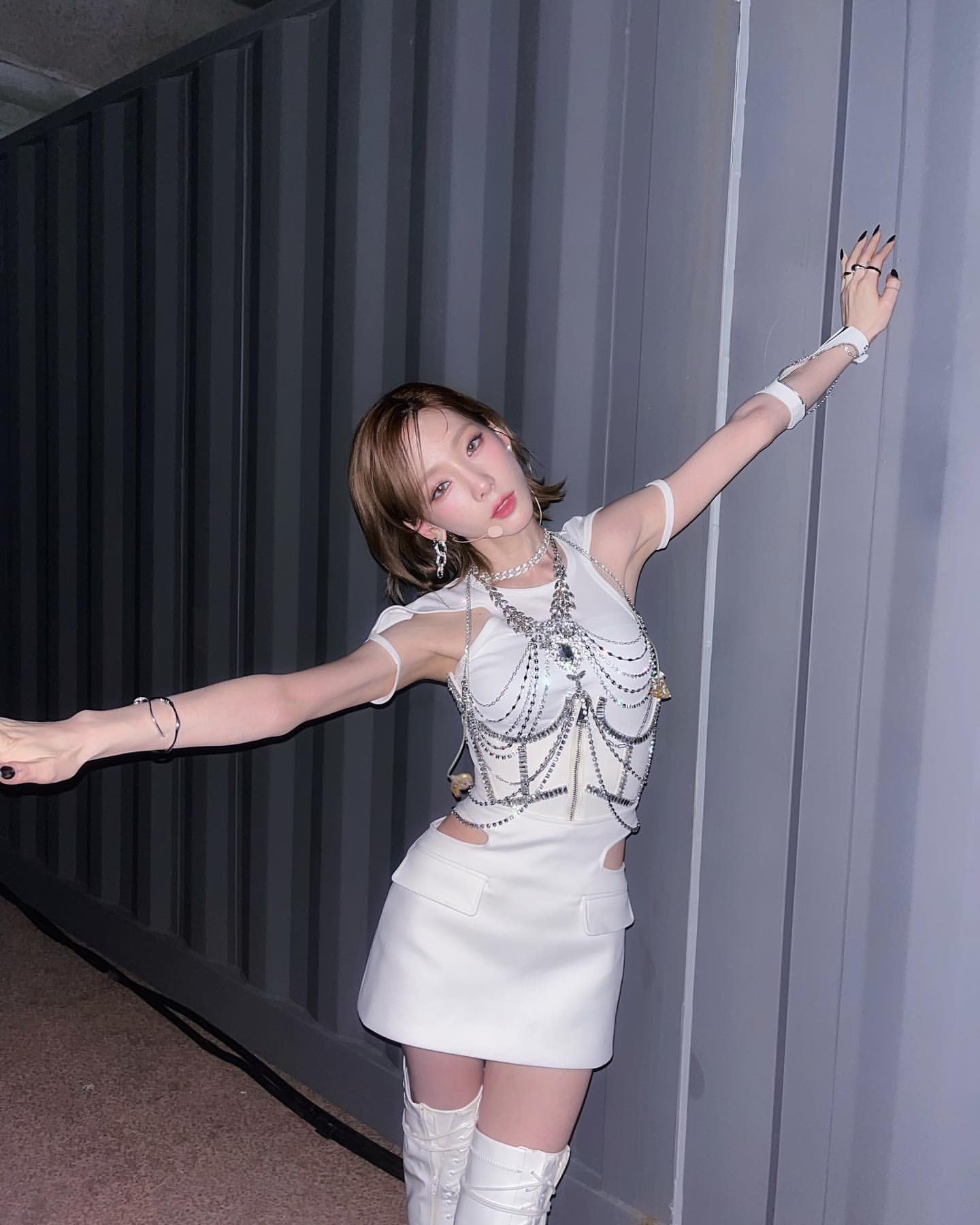 Girls' Generation's Taeyeon posted a recent photo of her increasingly ...