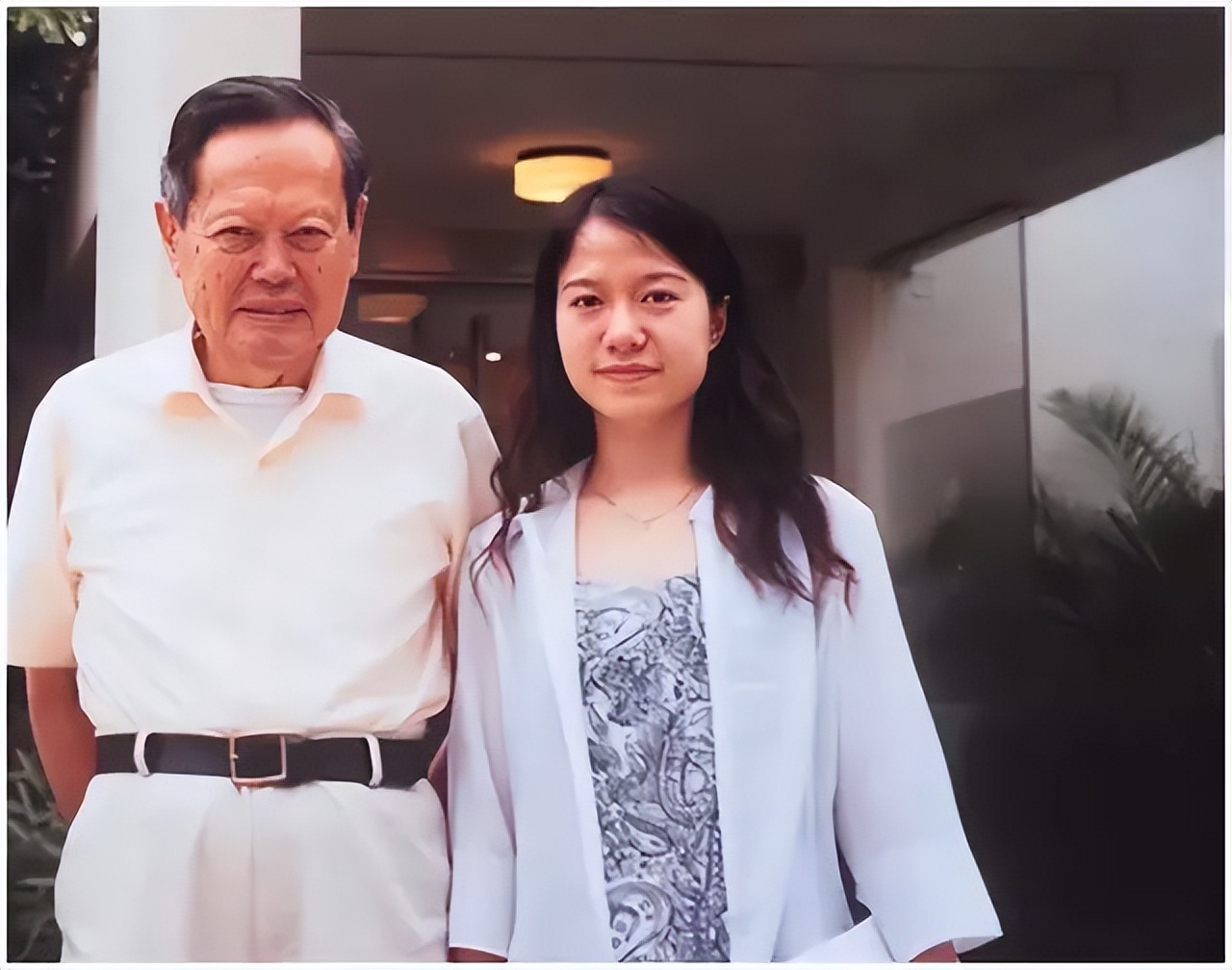 47-year-old Weng Fan has integrated into the upper class, left Yang ...