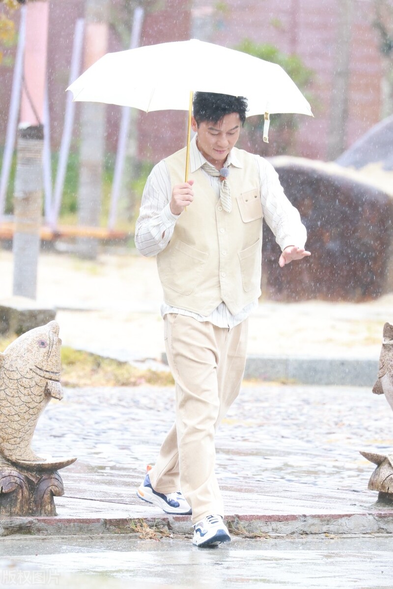 Li Chen's sunshine is handsome - iNEWS