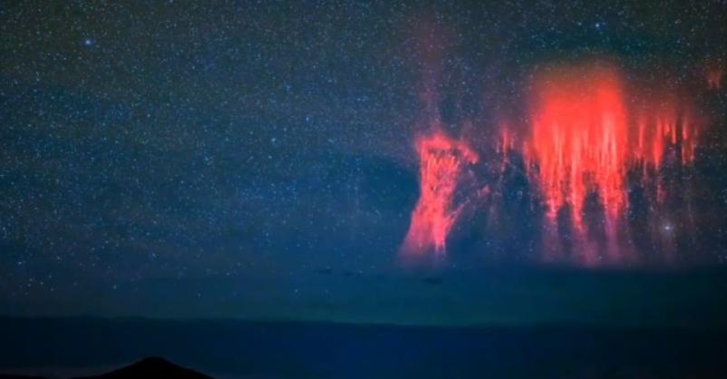 Unlike ordinary lightning, red elf lightning erupts in the Himalayas ...