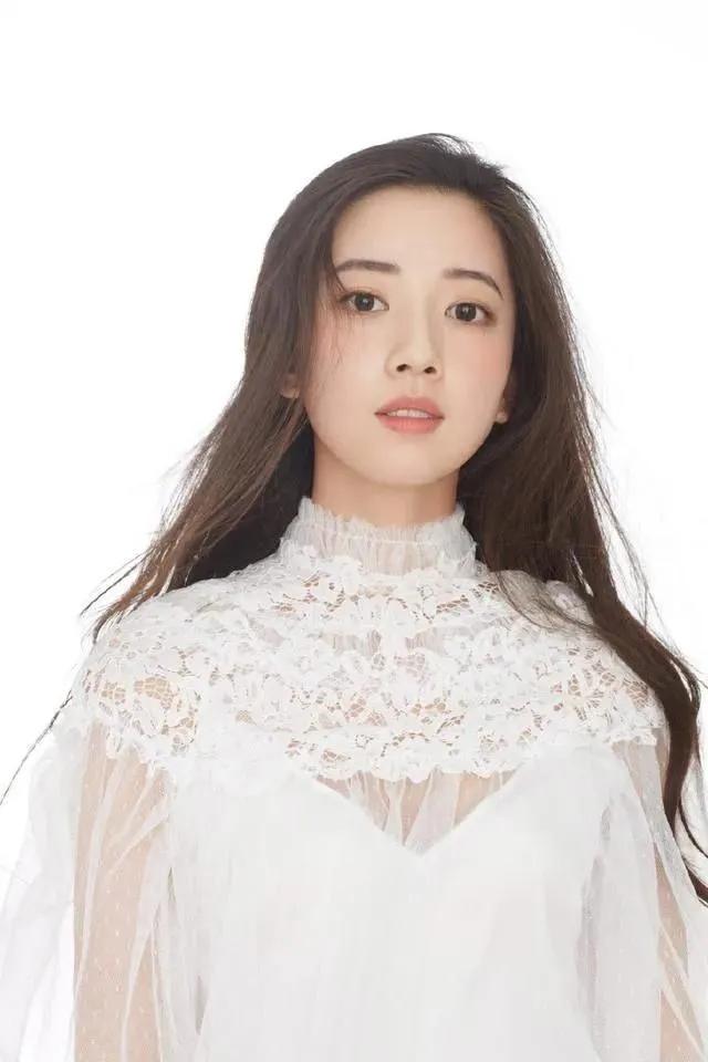 Ma Mengwei's beautiful pictures - iNEWS