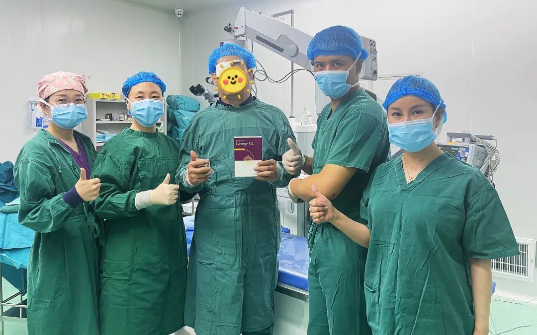 TECNIS Synergy™ Intraocular Lens Implantation Surgery Completed in Preh ...
