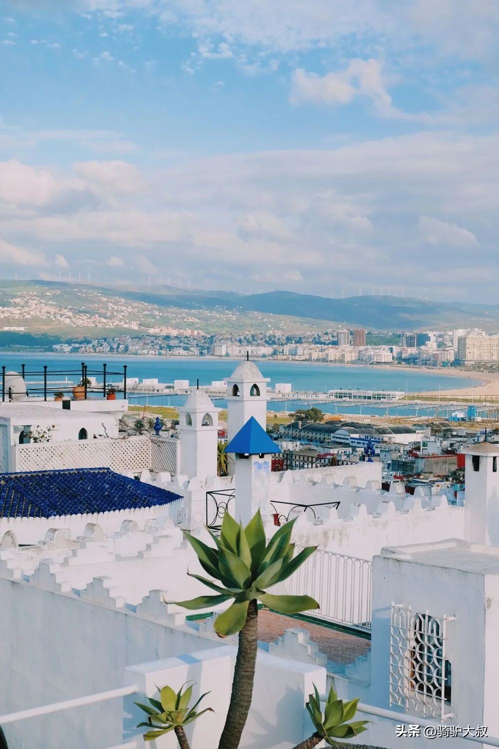 It is the country with the most negative tourism reviews in the world ...