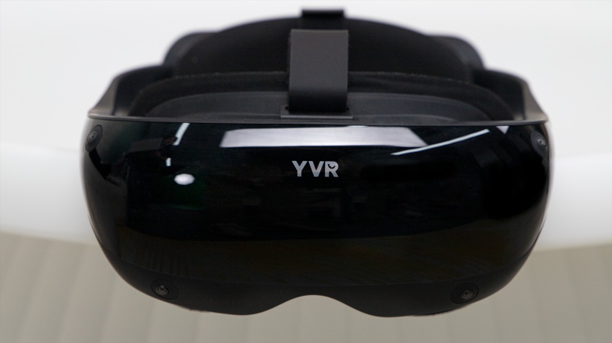 "VR Gyro Disassembly Machine Series" in-depth disassembly of YVR 2 VR all-in-one machine - iNEWS