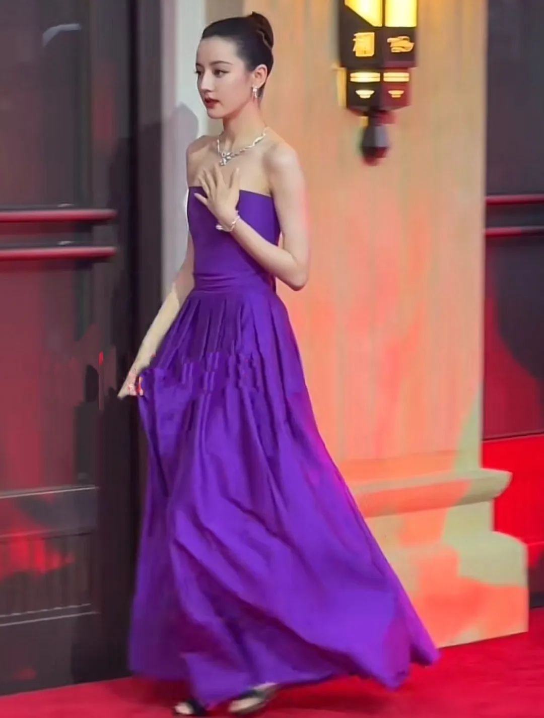 Actress red carpet rollover record: Reba covered her chest, Yang Mi ...