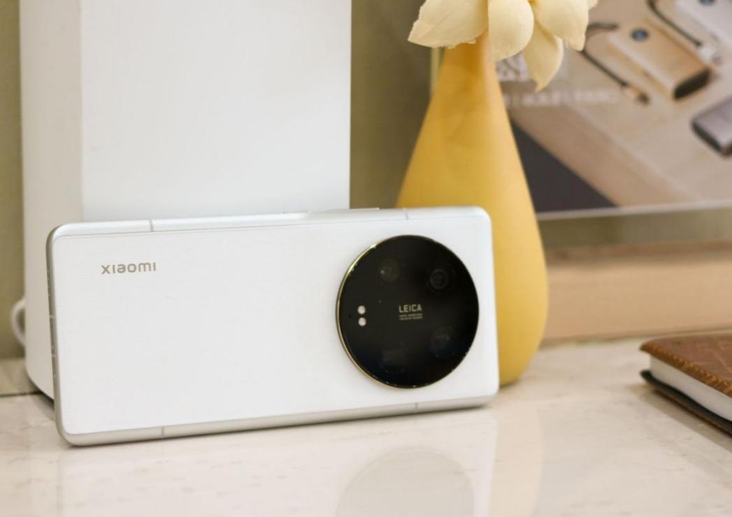 Currently the 4 strongest Android flagship phones, with a sufficient ...