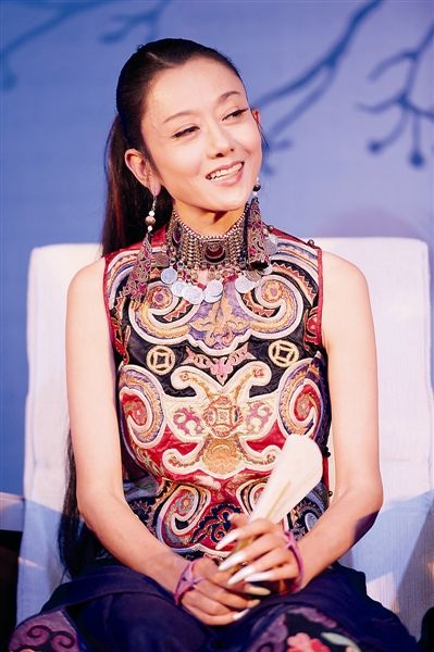 Yang Liping spends 180,000 yuan a year on manicures, and when she sees ...