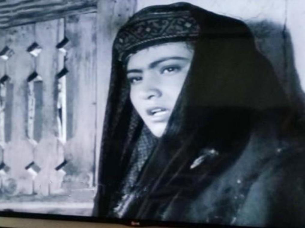 "Gulandam" Ayi Xiamu: became popular at the age of 16, followed his mother's order but never ...