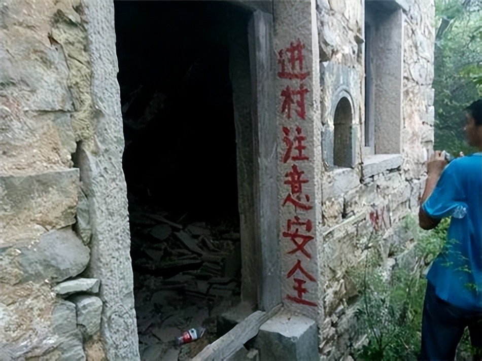 Is Fengmen Village really cursed to be "closed and extinct"? Let's talk ...