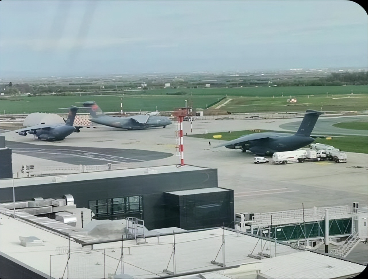 Comparing the carrying capacity of strategic transport aircraft, where ...
