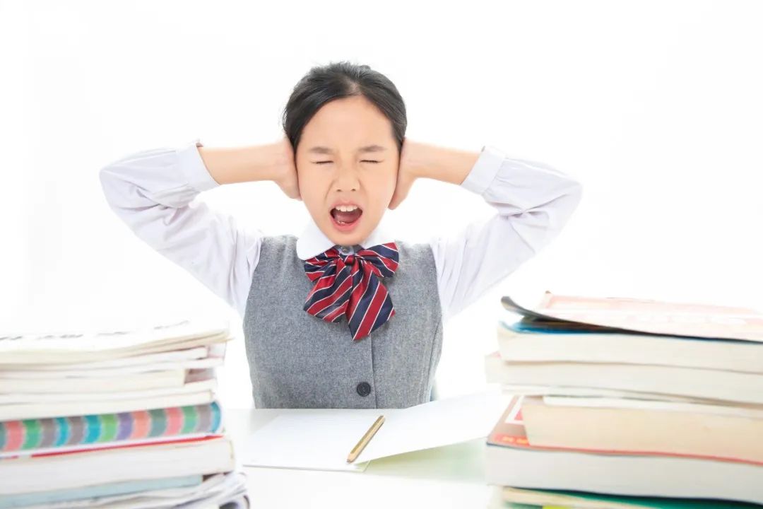 Parents "shut up" is the best way to educate children - iNEWS