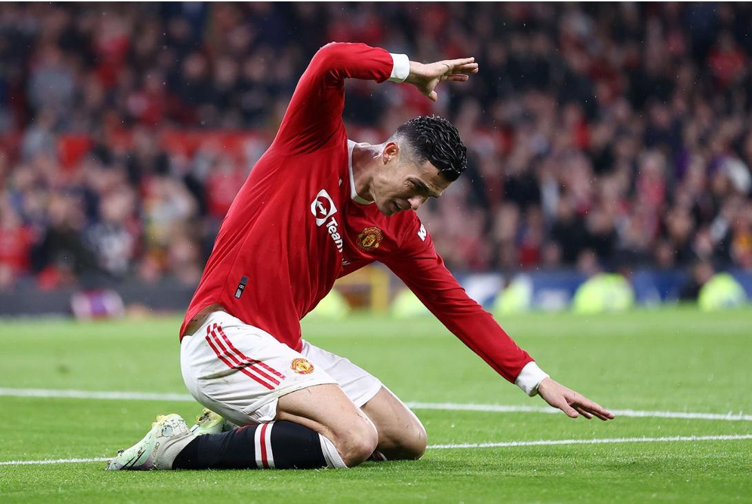 Manchester United offered striker Cristiano Ronaldo to AC Milan and ...